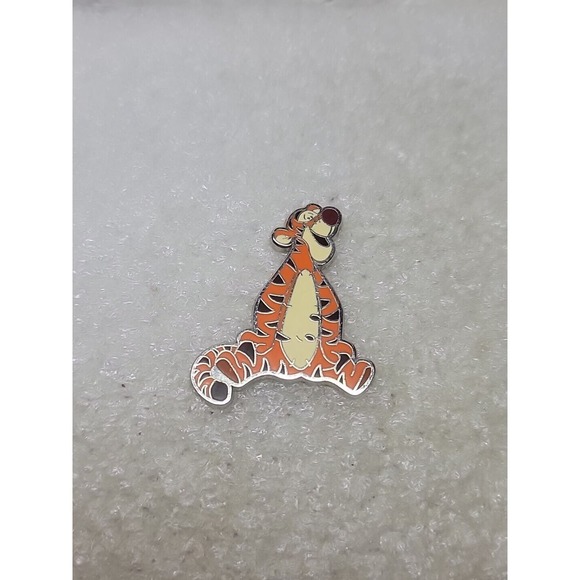 Disney | Jewelry | Disney Tigger Sitting Down Pin From Winnie The Pooh ...